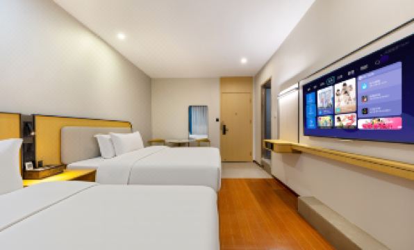 Yiju Hotel (Foshan Longjiang Yingxin Plaza)(意居酒店（佛山龙江盈信广场店）), Foshan ...