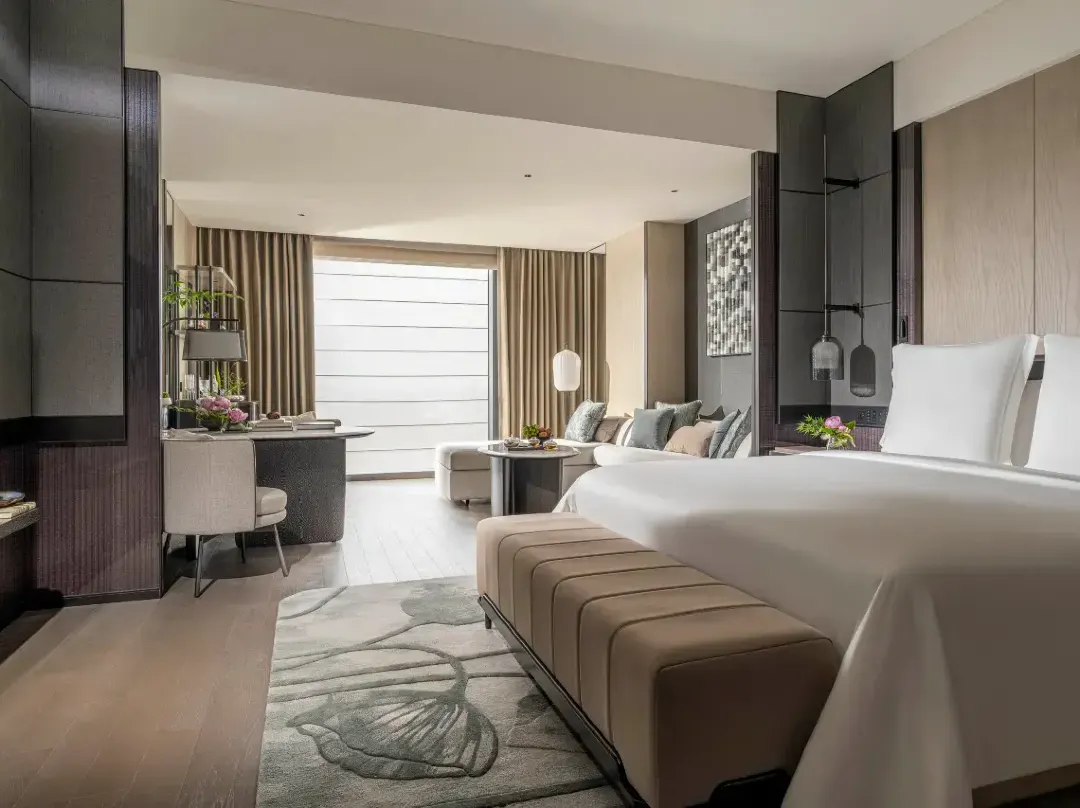 Sweet Fruit Light Luxury Hotel - Haikou