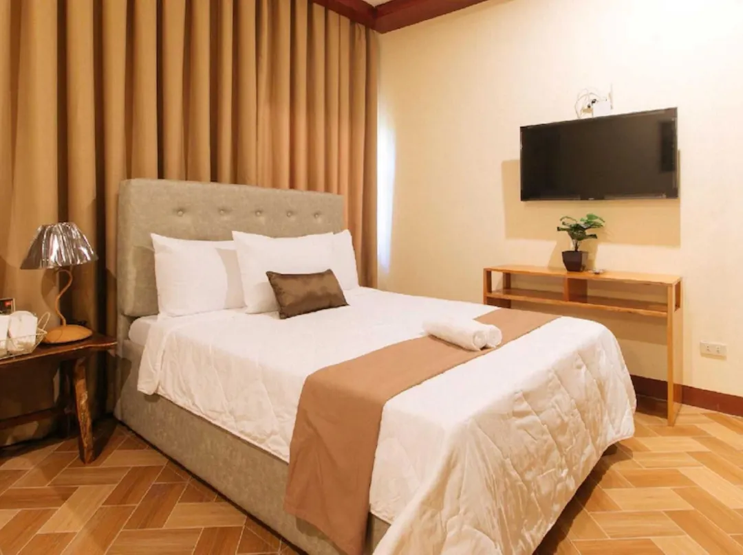 Oyo 1152 Hotel Precious Garden Place - Amadeo
