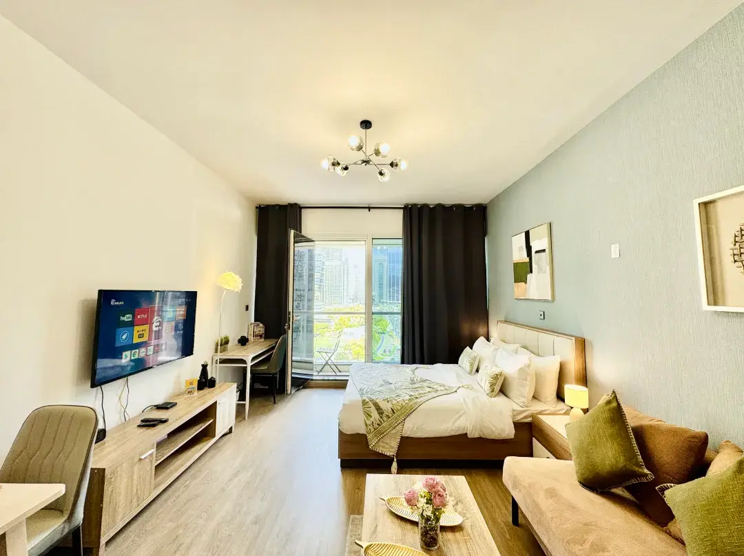 Cosmos Living Spacious Studio With Balcony - ドバイマリーナ