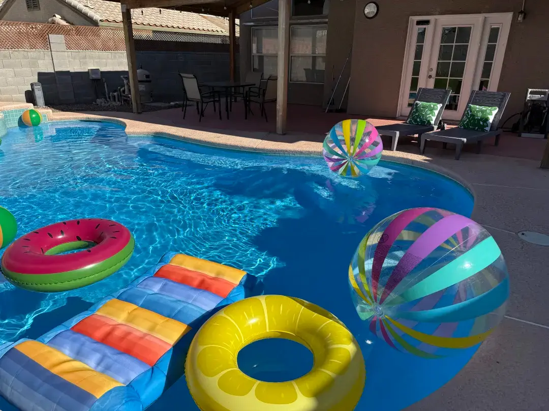 Pool Villa Newly Remodeled 10+ Min To Strip - Las Vegas, NV