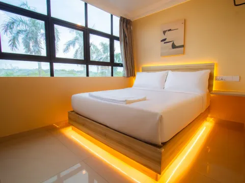 Blenz Hotel - Kajang