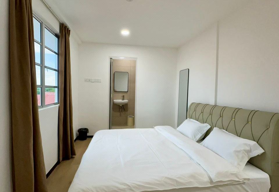 Soon Tat Hotel Sdn Bhd, Semporna - Book with Updated Prices 2025 | Trip.com