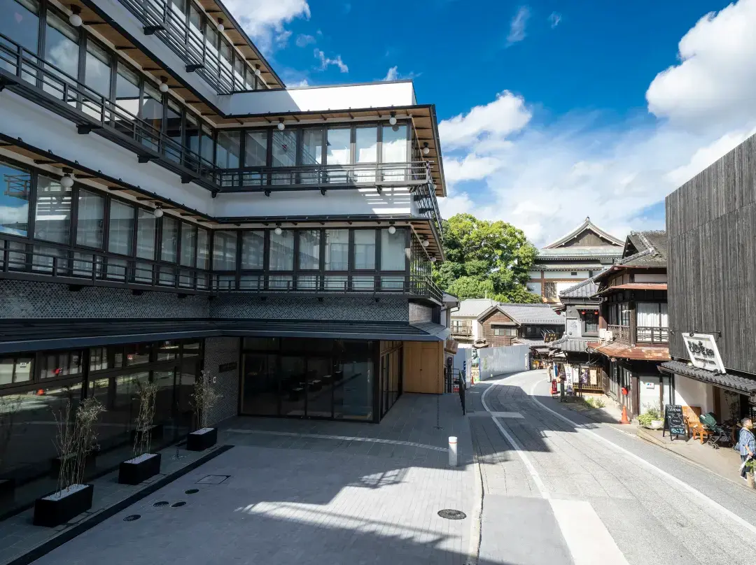 Waqoo Naritasanmonzen - Narita