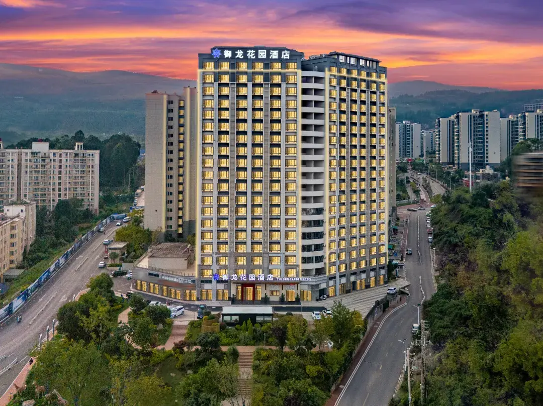 Yulong Garden Hotel - Kunming