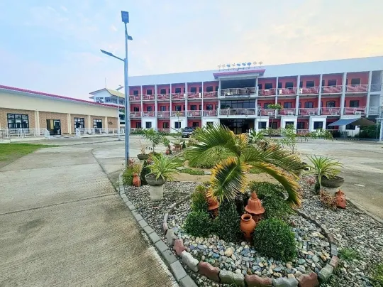 Ec Hotel Near Laoag Airport - San Nicolas