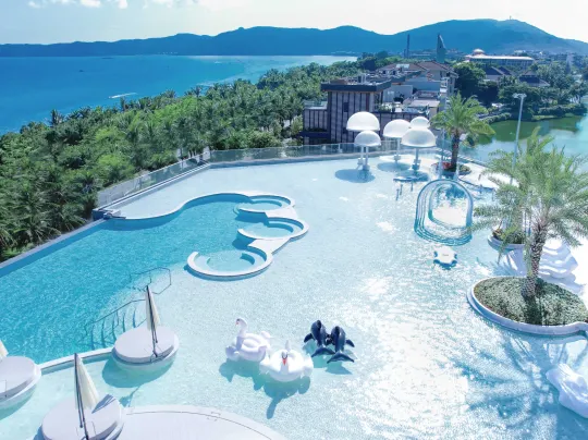 Hualuxe Sanya Yalong Bay Resort By Ihg - Sanya