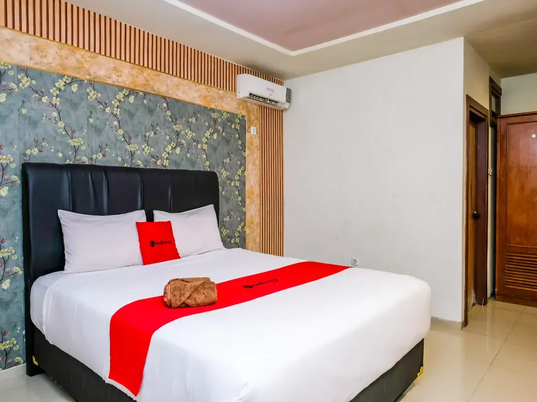 Reddoorz @ Panglima Sudirman Surabaya - Surabaya