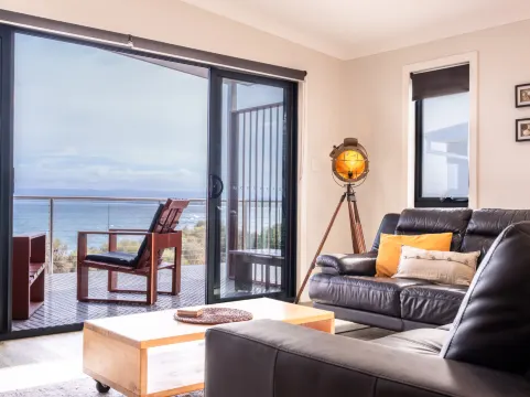 Whale Watcher 2 - Coles Bay