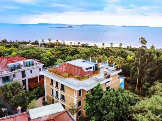 Seaside Seclusive Mansion - Xiamen