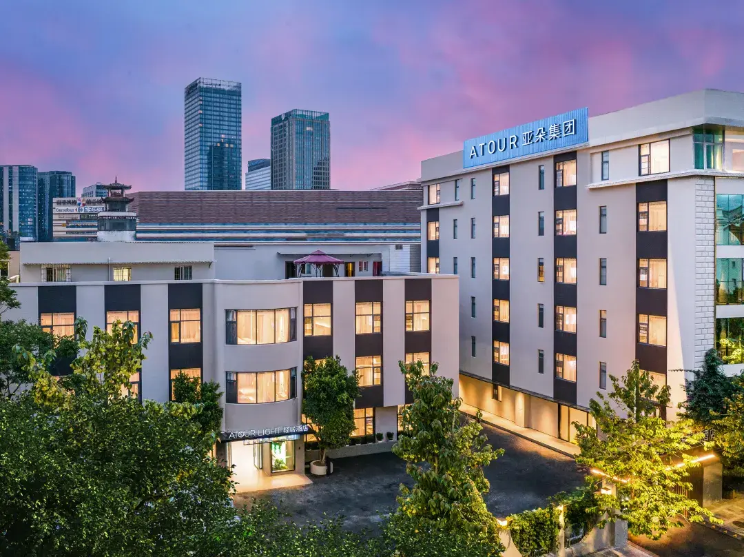 Kunming Dianchi Road South Asia Style First City Qingju Hotel Qingju Hotel - 昆明市