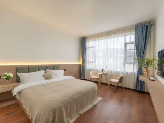 Lanshan Listening To The Wind · Snow Mountain Viewing And Vacation Beauty Hotel - Lijiang