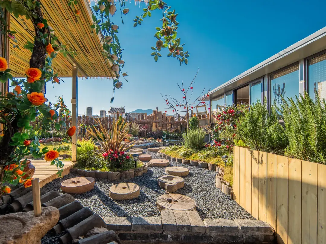 Jiujiu · Ancient City | Hanging Garden B&b - Lijiang