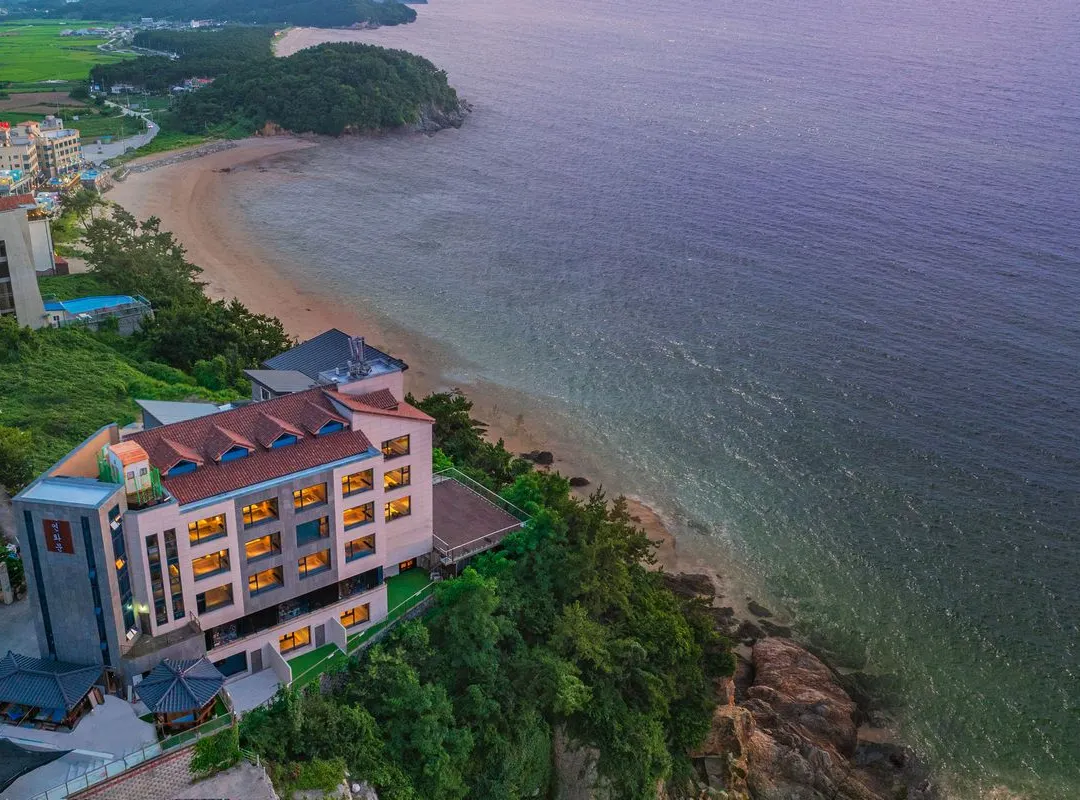 Yeonhwamoon Hotel Beonsan - Gunsan