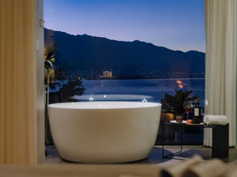 The Better, Under The Green Shade Trees, Forest Garden Full Sea View Holiday Villa - Dali