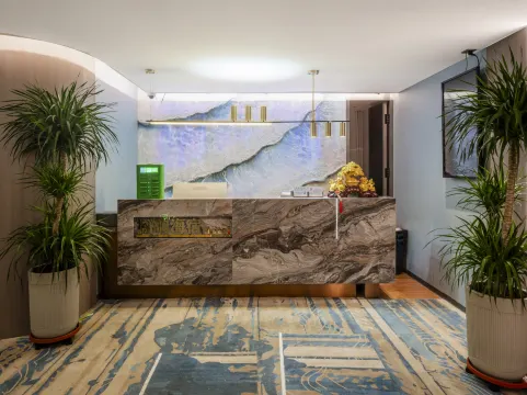 Huixiang Haisu Hotel - Dalian