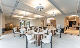 THE TREASURY HOTEL(上海金桥国际商业广场EKA天物珍宝酒店), Shanghai (Prices & Reviews ...