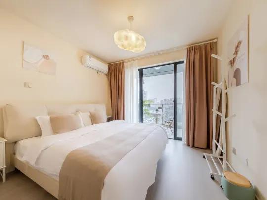 Gushangyunju Homestay - Chengdu