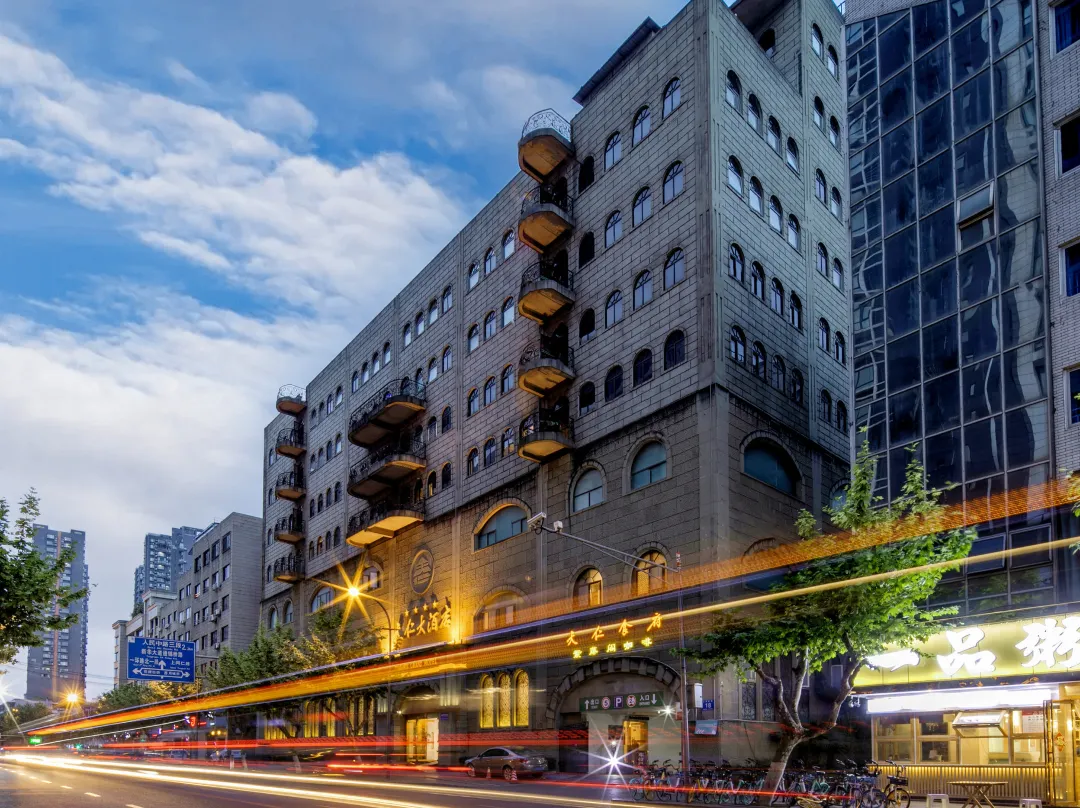 Chengdu Tianren Grand Hotel - Chengdu