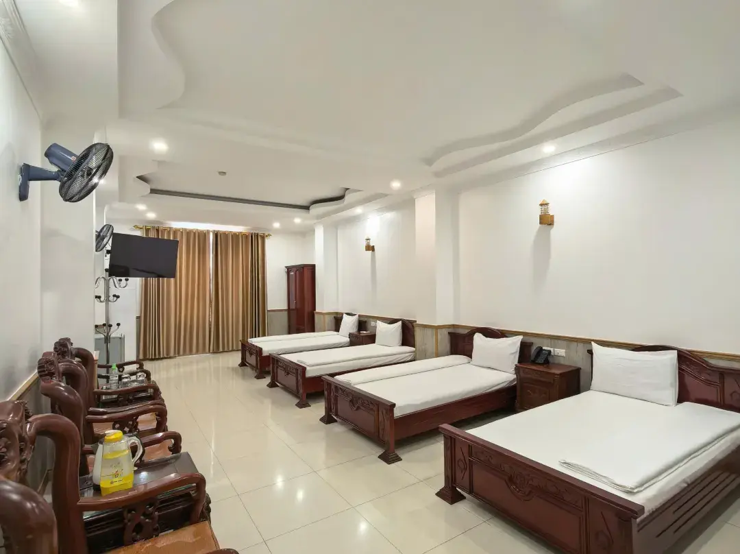 Quang An Hotel - Móng Cái