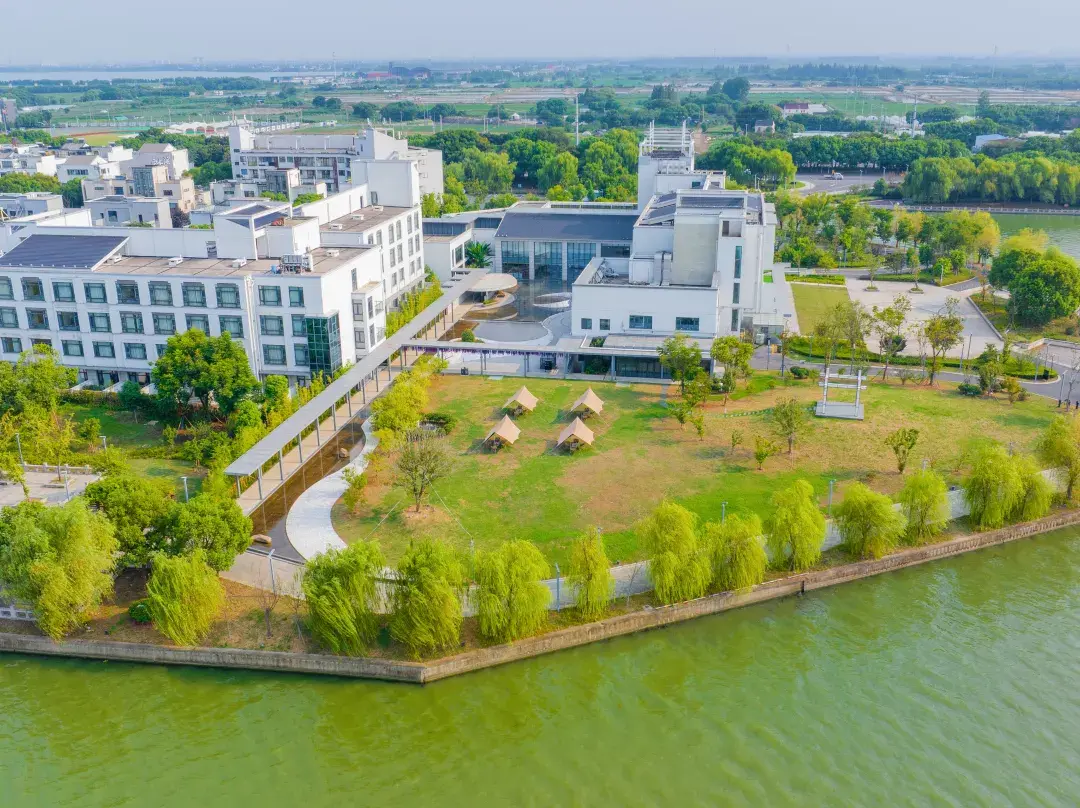 Suzhou Hengli Resort Hotel - Suzhou