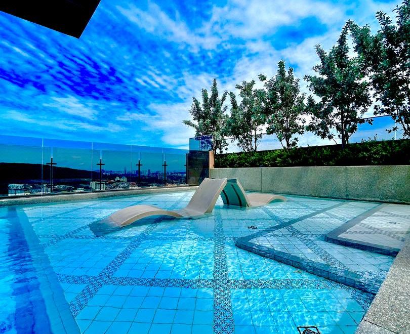 Mossaz Mana-Mana Suites Kuala Lumpur, Hotel di Petaling Jaya - Harga ...