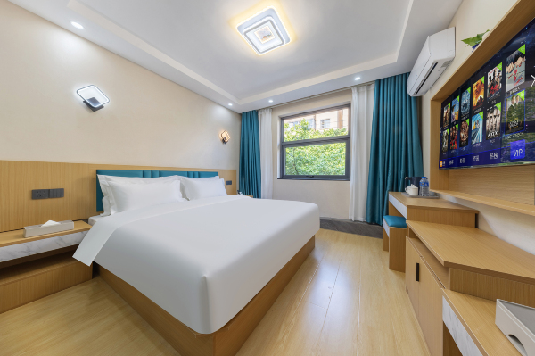 Kunming Benli · Lan Tingyue Hotel (Kunming Railway Station Joy City ...