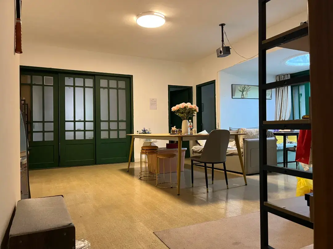Zou.chi Cha Qu Girls Youth Hostel - 廣州市