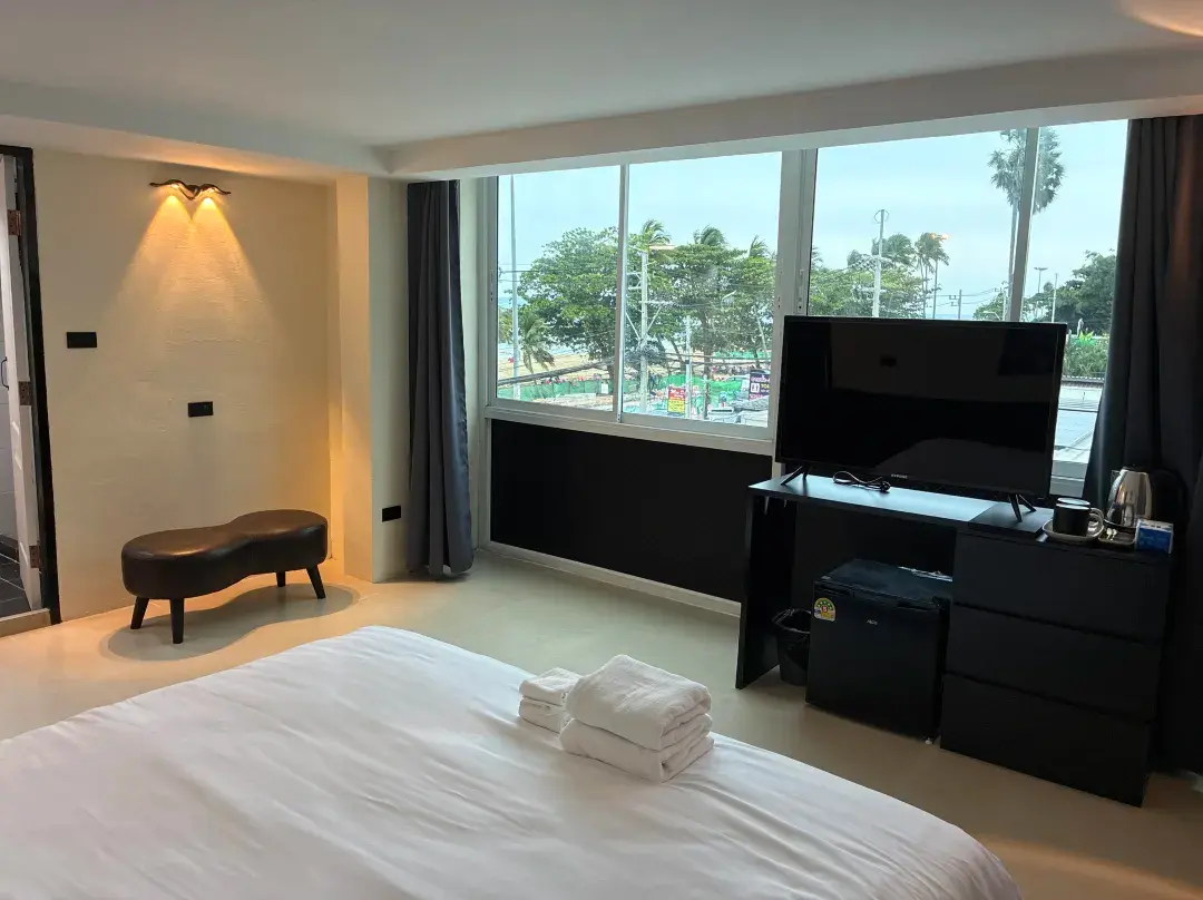 Vs Beach Front - Pattaya