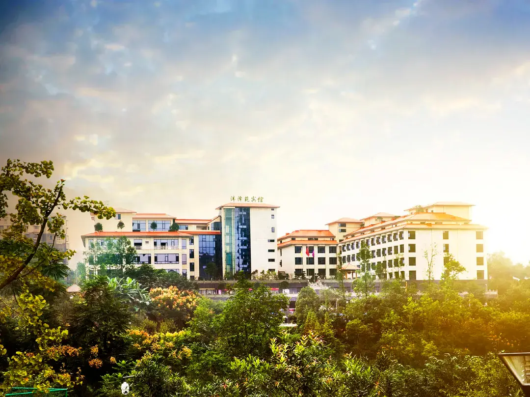 Luzhou Fengzeyuan Hotel - Luzhou