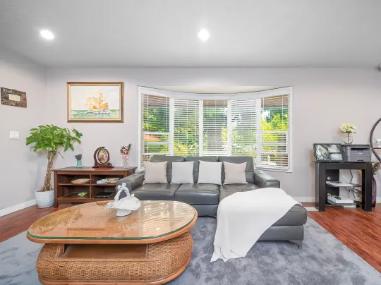 Gorgeous Garden 3br Short Or Long Term Rental - Surrey