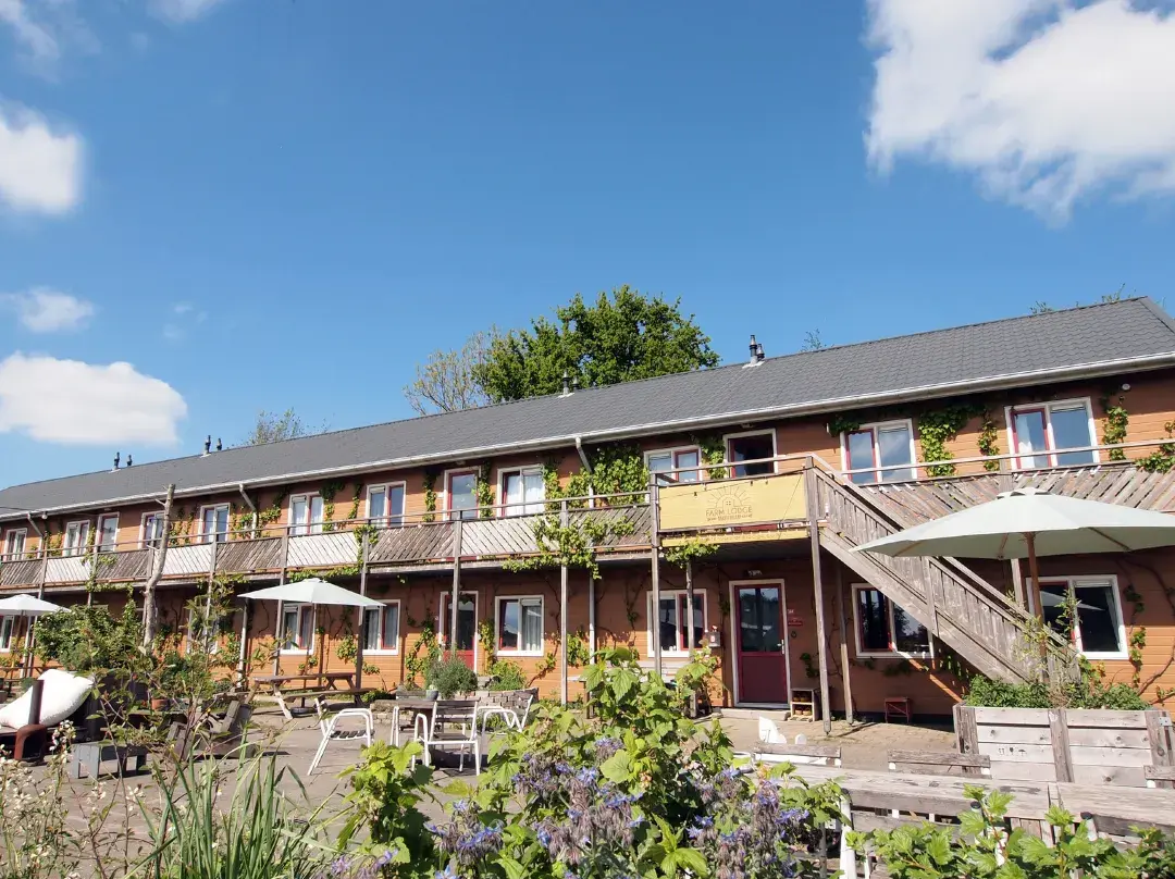 Amsterdam Farm Lodge: Green Area, Great With Kids - Zaandam