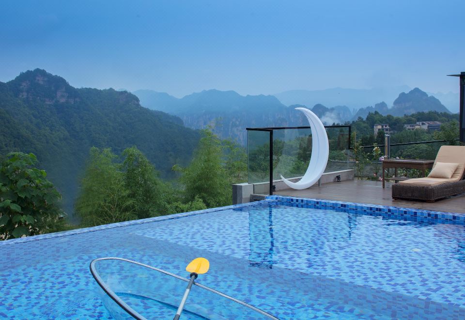 Floral Lux Hotel· Aliya Peak Hotel (Zhangjiajie Forest Park Store)(花筑奢 ...