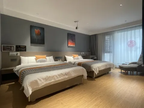 63 Verified Guest Reviews of Jinfeng Theme Hotel | Trip.com