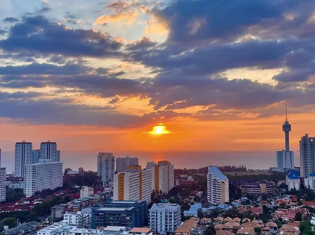 Starry Sky Residence - Pattaya