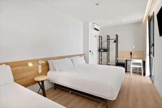 B&b Hotel Alicante Aeropuerto - Alicante