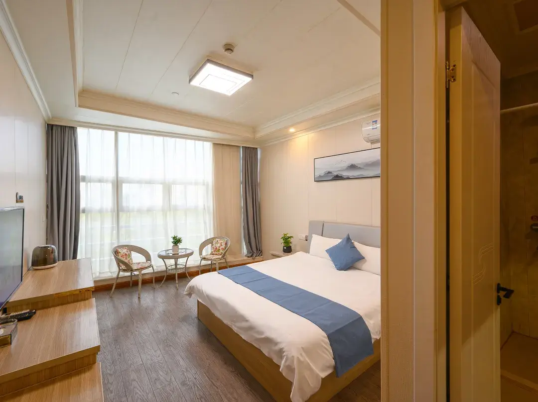 Yisu Light Residence Hotel - Ningbo