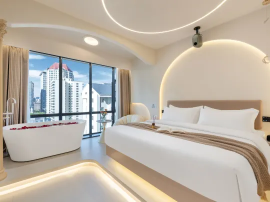 Xingye Aesthetic Smart Audio-visual Homestay - Kunming