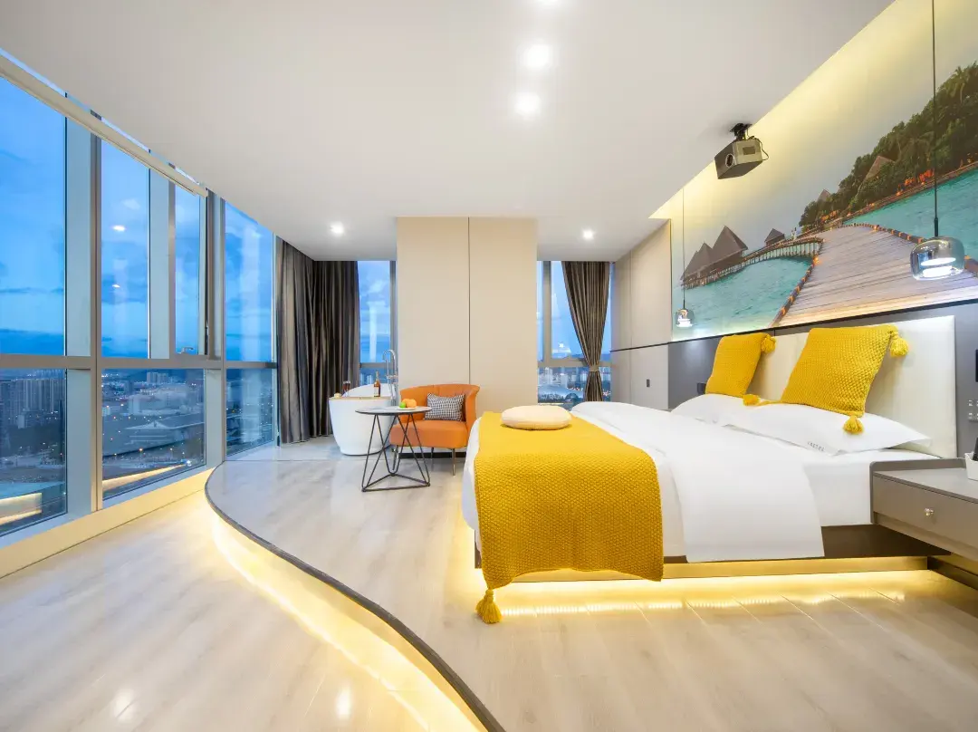 Tianxuan Cloud Star Art Hotel - Kunming