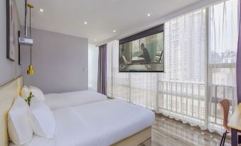 Linjiang River View Homestay (Chongqing Jiefangbei Pedestrian Street ...