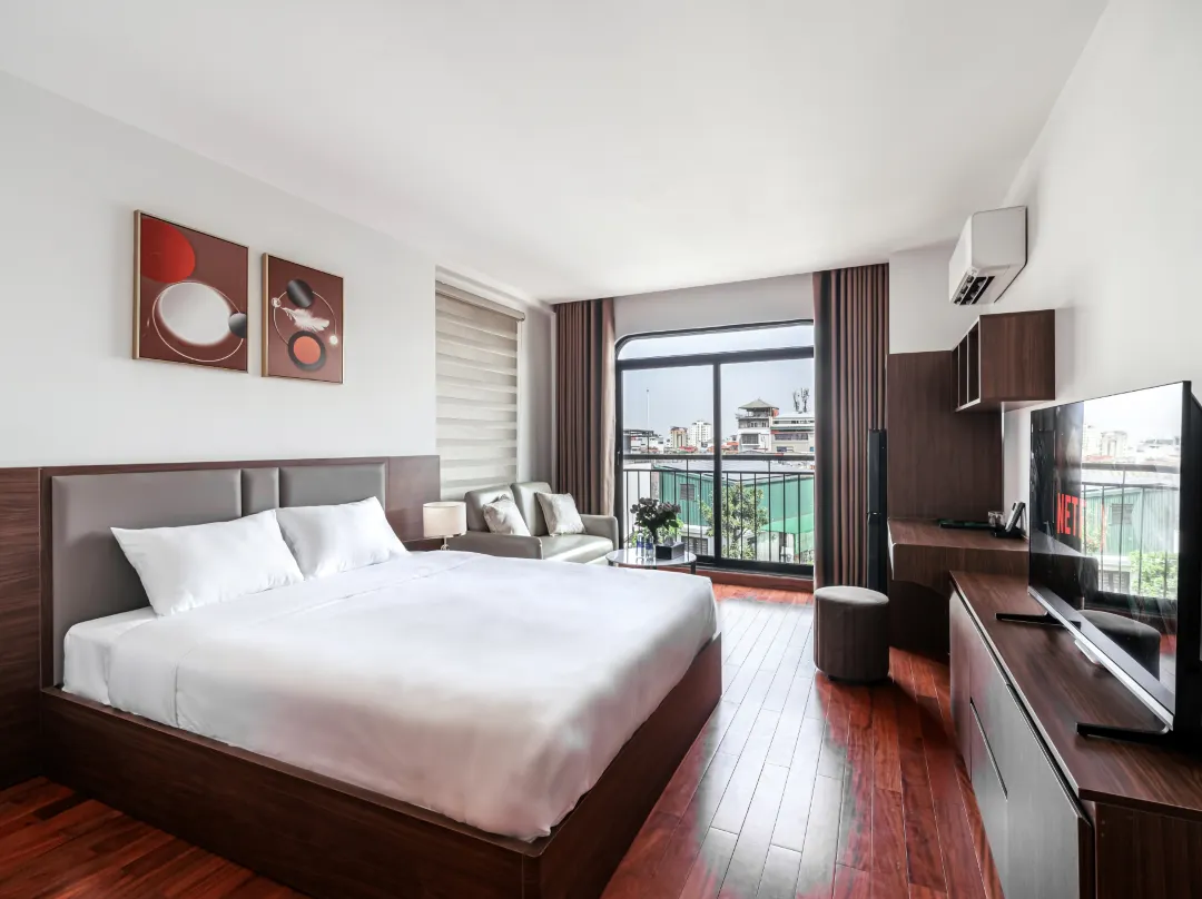 Luxe Paradise Suites Doi Can - Hanoi