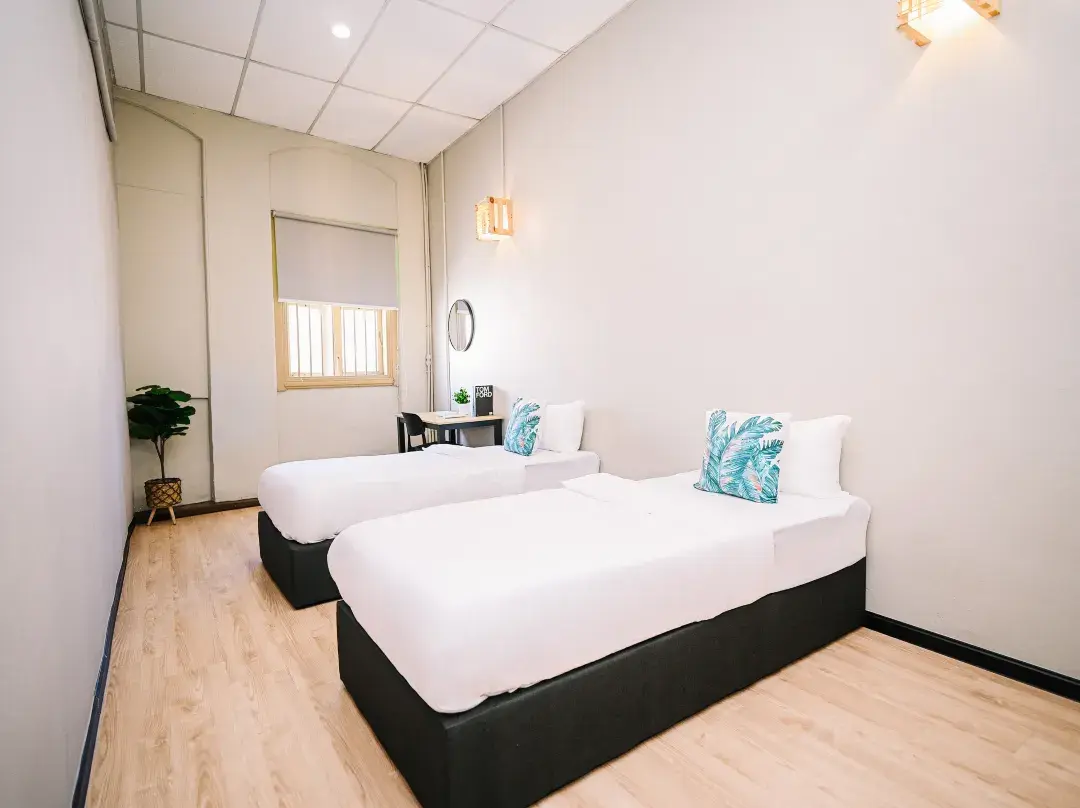 Swing & Pillows @ 87 Muntri, Penang - George Town
