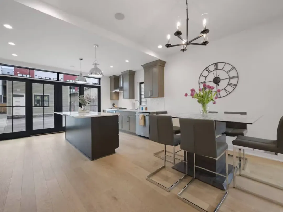 Short North - Convention - Free Parking-  King Bed - Ohio