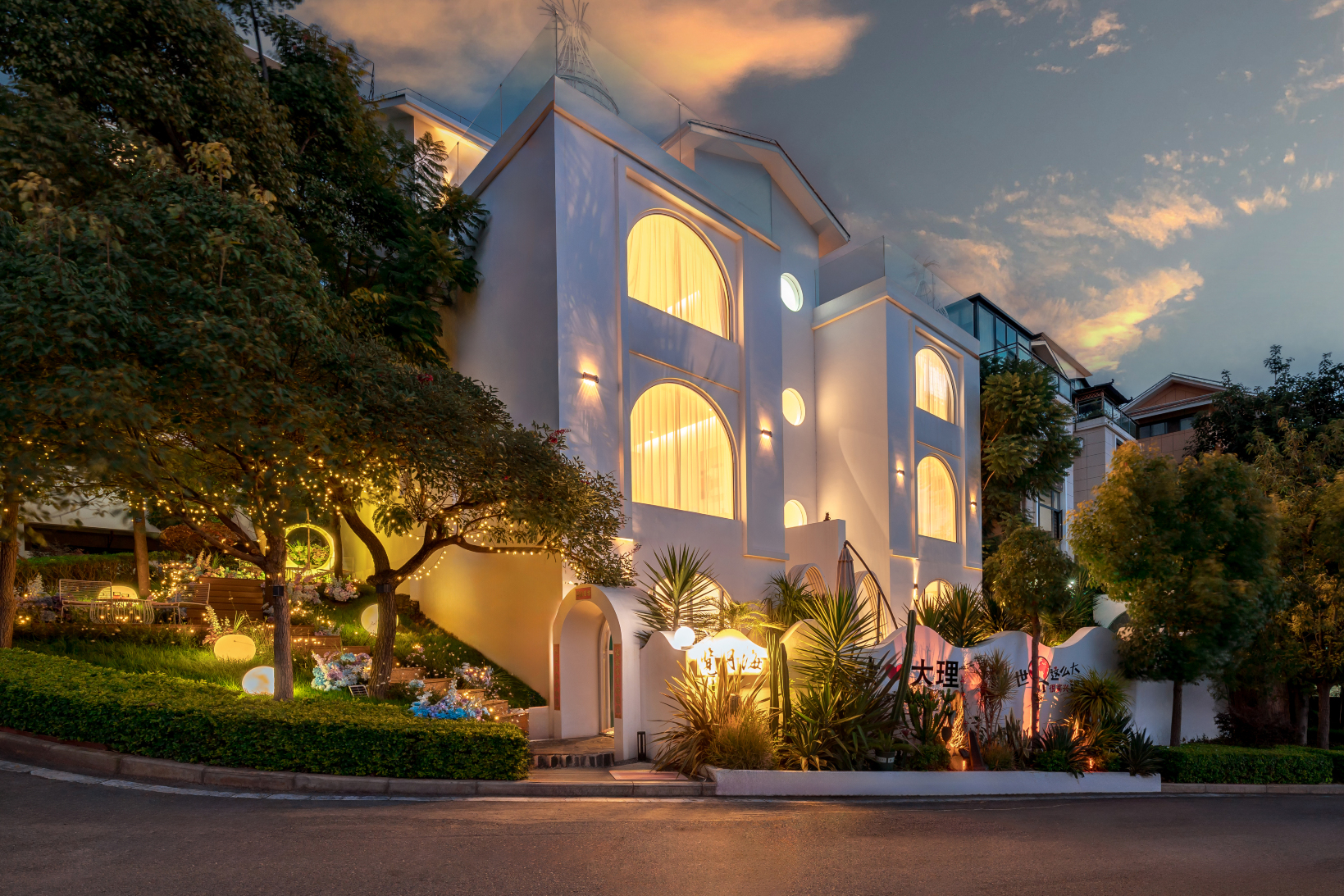 168 Verified Guest Reviews of Dali Moon Bay Villa · Lanyue Design Light ...