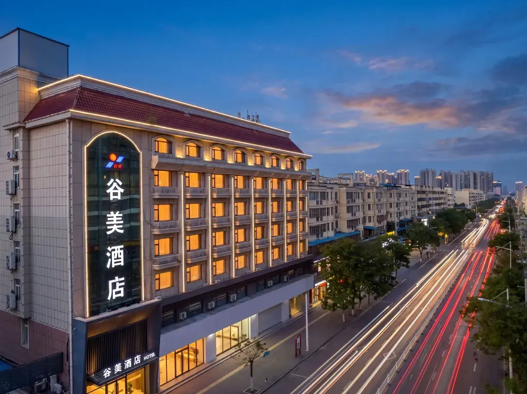 Fenhe Valley Beauty Hotel - Luohe