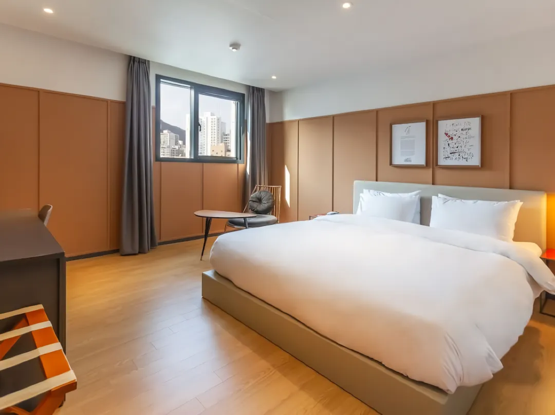 Geoje Okpo Brown Dot - Geoje-si