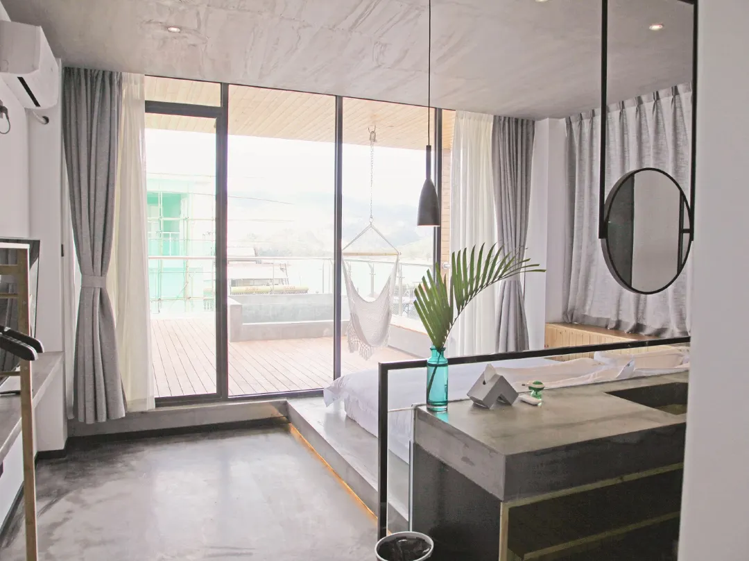 Lanhai Xiaozhu Hostel - Sanya