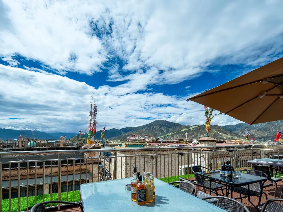 Henry Hotel - Lhasa