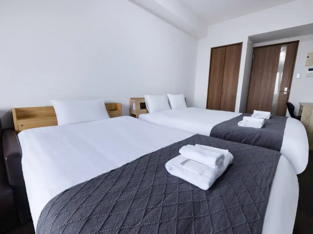 Ue Hotel - Osaka, Japan