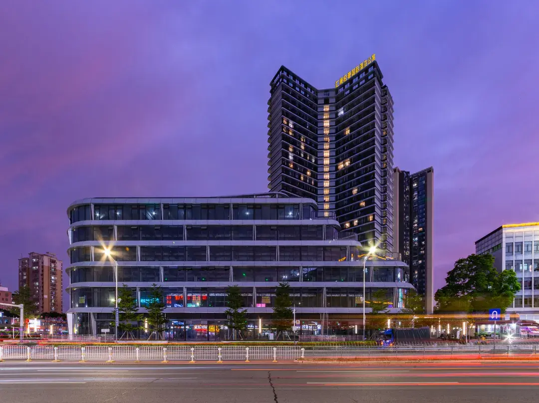 Huilan Light Luxury Apartment Hotel - Shenzhen
